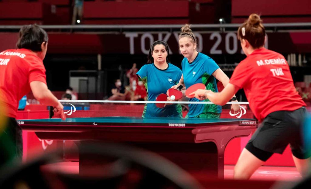 Bruna Alexandre, Danielle Rauen e Jennyfer Parinos conquistam mais um ...